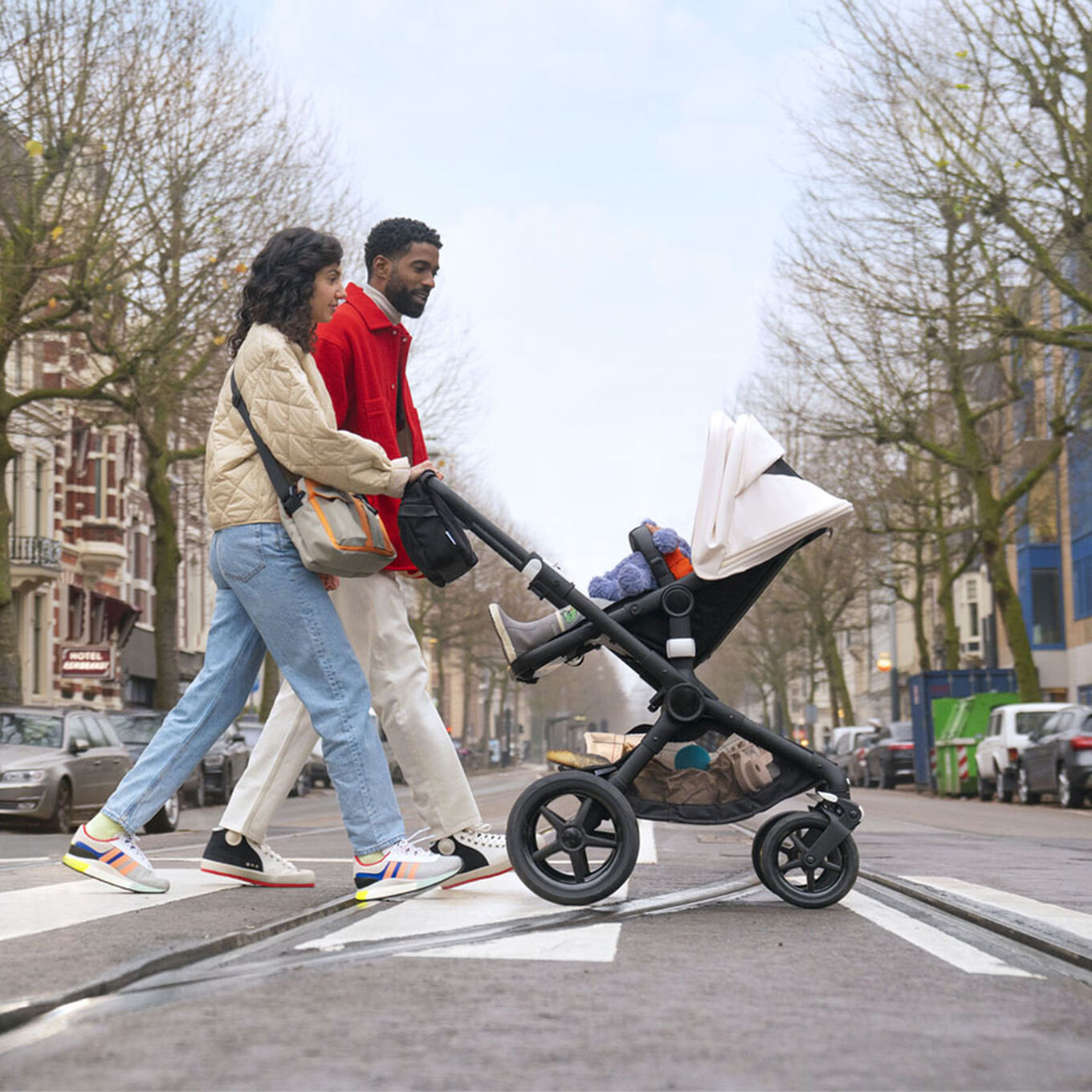 Bugaboo Fox 2 bassinet and seat stroller Black sun canopy, black ...